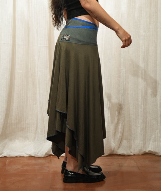 LC-SKIRT.02 – Adaptive – LAURA CABANAS